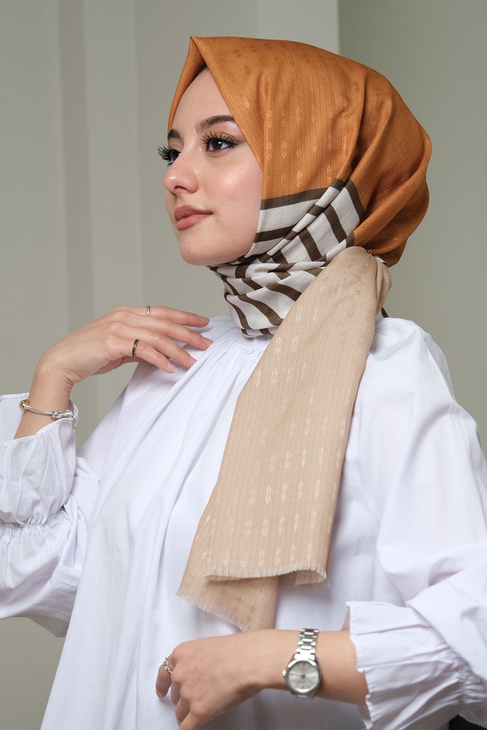 Patterned Cotton Shawl Models